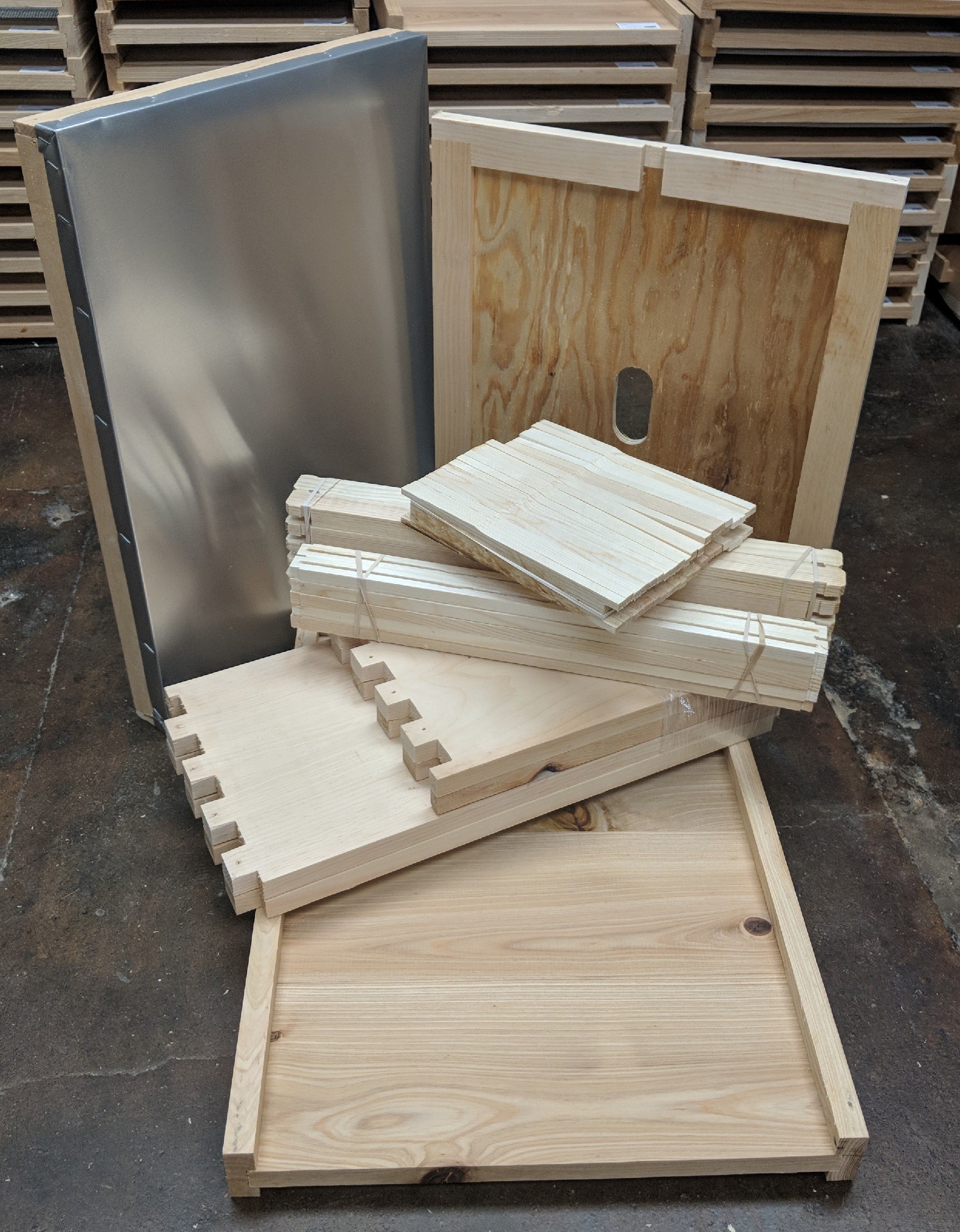 Complete Standard Hive Kit: 10 Frame | Midnight Bee Supply